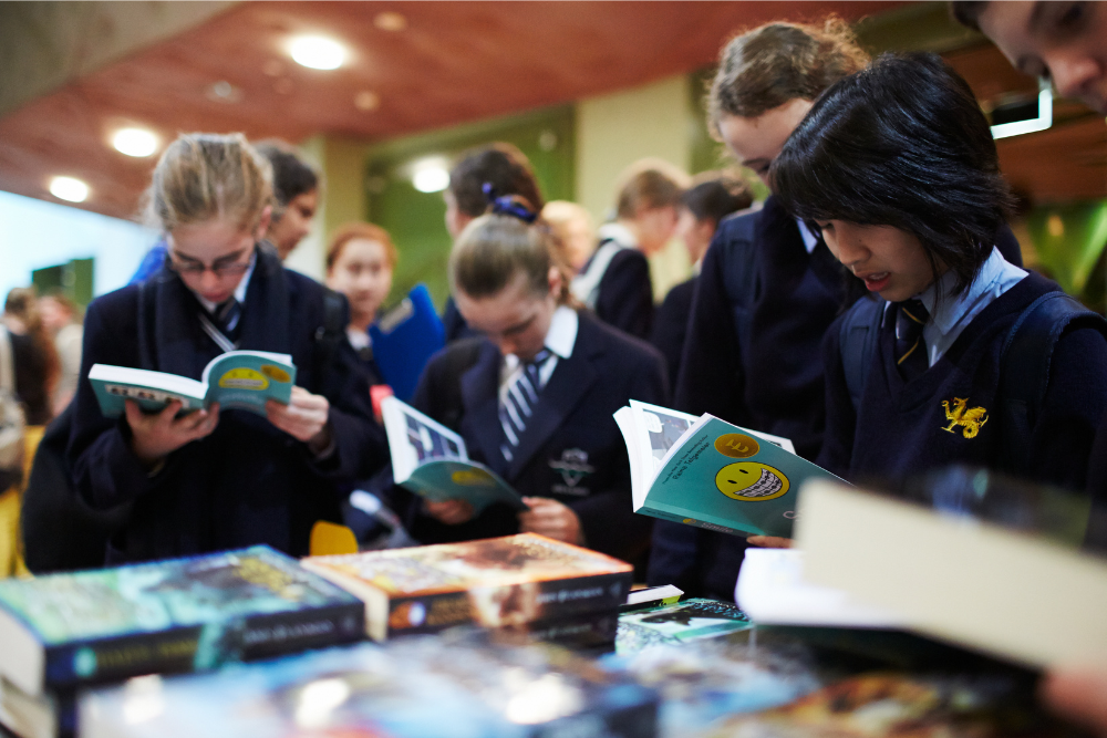 Victorian Government invests $1.1m in Book Fund for Premiers’ Reading ...